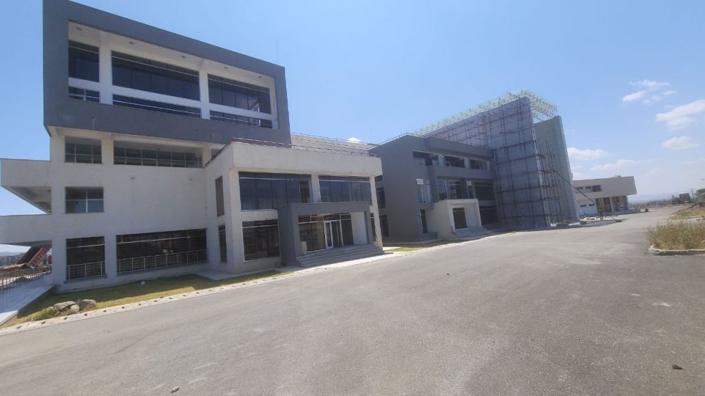 Construction of Commercial Complex Building – TNT Construction and Trading